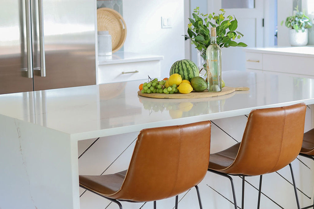 Corsica Pearl Calacatta Ivy Quartz 3cm | Cabinets To Go